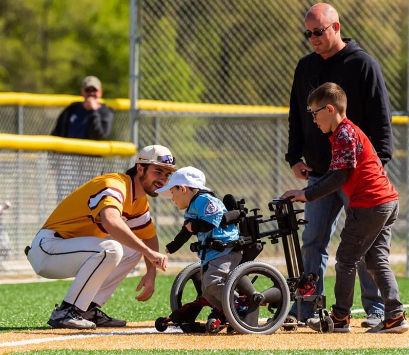SU Club Baseball Team Assists at Challengers Opening Day - Friday May ...